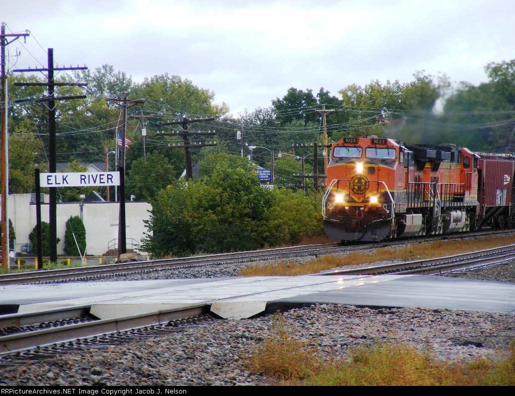 BNSF 1023